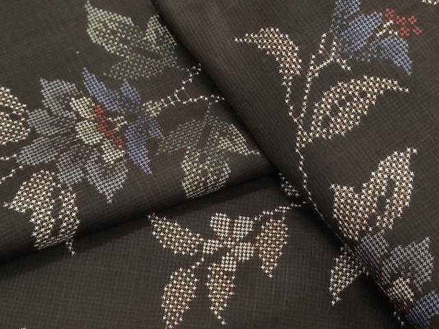 平和屋着物●本場大島紬　7マルキ　泥染め　花唐草文　正絹　逸品　CAAS9354th