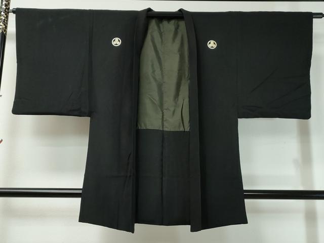 平和屋着物＃男性　黒紋付　羽織　羽裏：松葉色　正絹　逸品　CAAT0481dy