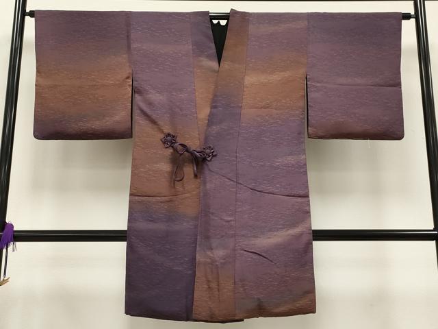 平和屋着物＃道中着　リバーシブル　霞文　黒地　ロング丈　正絹　逸品　CAAT5705id