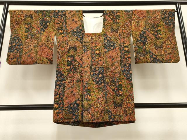平和屋着物＃道行コート　切嵌更紗花文　鬼しぼ縮緬　ロング丈　正絹　逸品　CAAT5812id