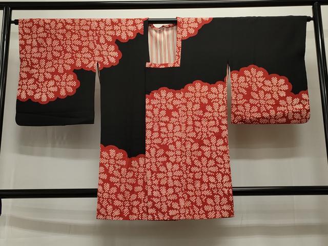 平和屋着物＃道行コート　絞り　雲取り文　黒地　ロング丈　正絹　逸品　CAAT5914id