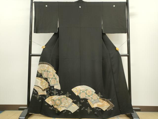 平和屋着物●豪華黒留袖　駒刺繍　地紙重ね正倉院更紗花文　金彩　正絹　逸品　CAAT6163ze