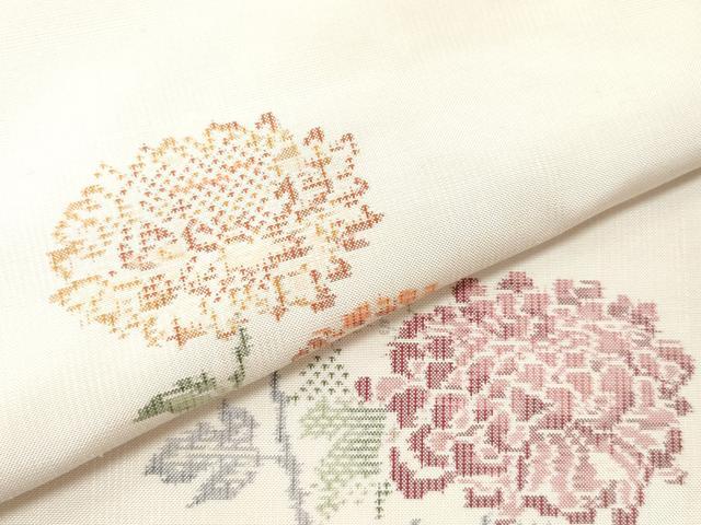 平和屋着物○本場大島紬 白大島 9マルキ 草花文 総絣 正絹 逸品