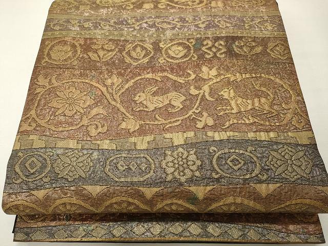 平和屋着物●西陣　老舗　渡文謹製　手織　六通柄袋帯　兎　横段花唐草文　彩纈　金糸　正絹　逸品　未使用　CAAU1057yk