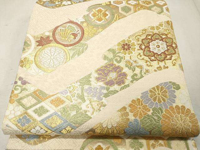 平和屋着物●六通柄袋帯　唐織　正倉院舞蝶花丸文　金糸　正絹　逸品　CAAU1106yk