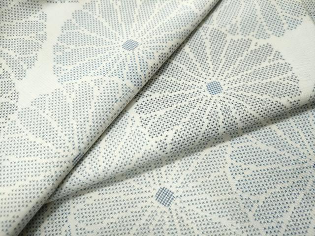 平和屋着物●本場大島紬　白大島　9マルキ　菊丸文　正絹　逸品　CAAU1675yc