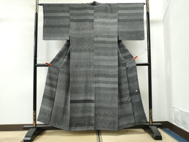 平和屋着物●江戸小紋　作家物　横段吉祥花唐草文　百柄　黒地　正絹　逸品　CAAU1771yc