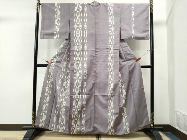 平和屋着物●訪問着　紬地　型染め　吉祥花唐草間道　正絹　逸品　CAAU1850yc