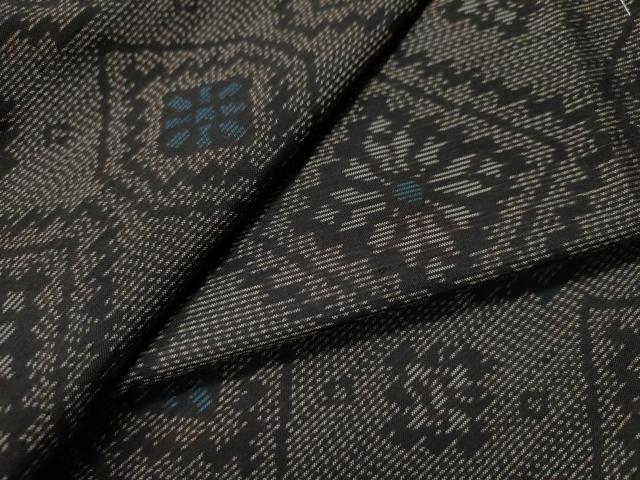 平和屋着物●本場大島紬　龍郷柄　花菱吉祥文　正絹　逸品　未使用　CAAU1878yc