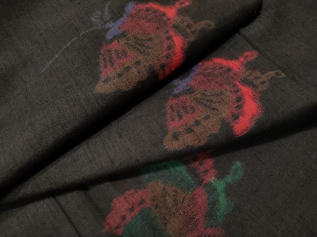 平和屋着物●小千谷紬　舞蝶文　黒地　正絹　逸品　未使用　CAAU1923yc