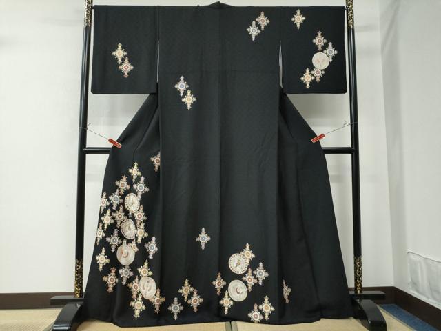 平和屋着物●訪問着　鳳凰狩猟花丸文　黒地　銀彩　正絹　逸品　CAAU2116yc