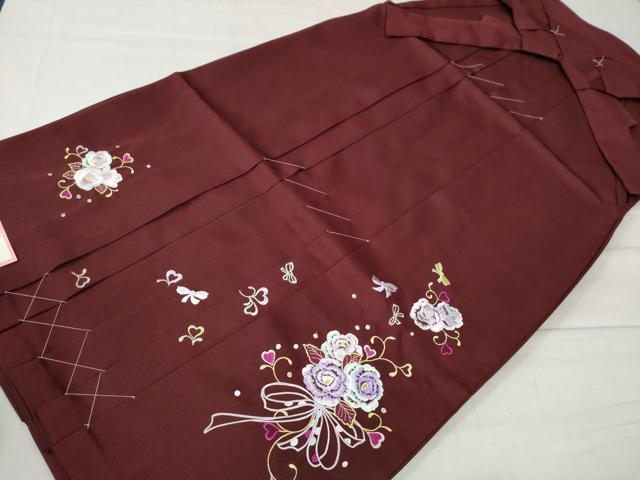 平和屋着物●女性　行灯袴　総刺繍　花唐草文　葡萄色　卒業式　洗える着物　未使用　CAAU2325yc