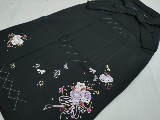 平和屋着物●女性　行灯袴　総刺繍　花唐草文　黒地　卒業式　洗える着物　未使用　CAAU2269yc