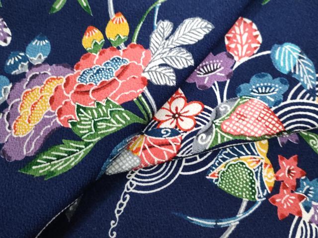 平和屋着物●上質な小紋　型染め　青海波草花文　鬼しぼ縮緬　正絹　逸品　CAAU2864yc