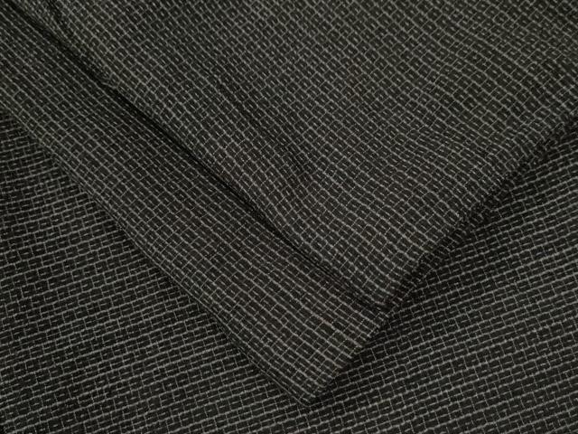 平和屋着物●男性　紬　80亀甲　黒地　正絹　逸品　CAAU2892yc