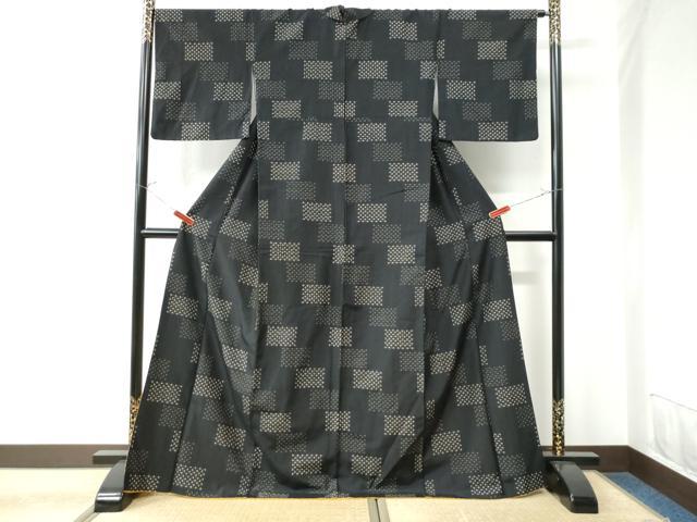 平和屋着物●上質な紬　短冊吉祥文　黒地　正絹　逸品　CAAU3009yc