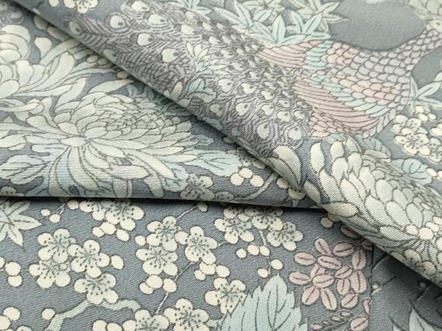 平和屋着物▽上質な小紋　単衣　孔雀花文　正絹　逸品　CAAV3739dy