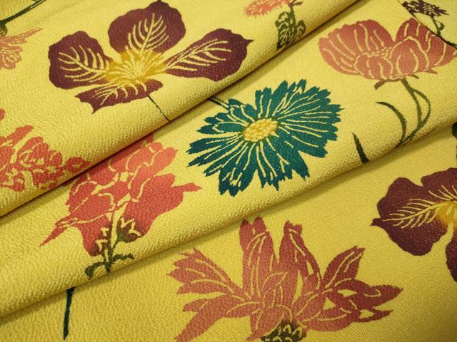 平和屋着物●上質な小紋　型染め　舞花文　鬼しぼ縮緬　正絹　逸品　CAAV4698vp