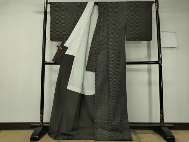 平和屋着物○本場大島紬 9マルキ 吉祥間道 正絹 逸品 CAAV4723vp