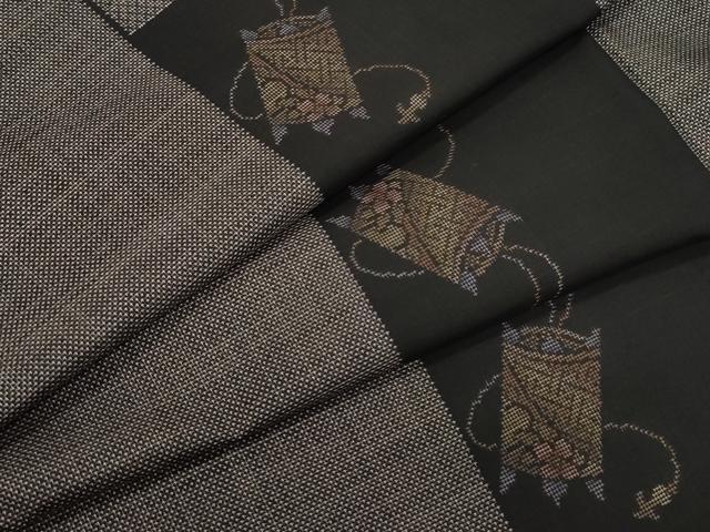 平和屋着物●本場大島紬　9マルキ　糸巻き文　正絹　逸品　CAAV6536vf