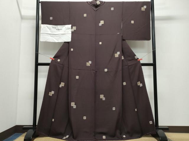 平和屋着物●極上　小紋　松岡姫　紋御戸代　幾何学文　赤墨色地　金彩　伊と幸　反端付き　正絹　逸品　未使用　CAAV6689vf