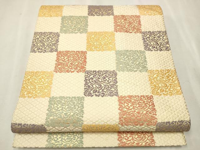 平和屋着物●六通柄袋帯　唐織　市松唐草文　金糸　正絹　逸品　CAAV7113hy