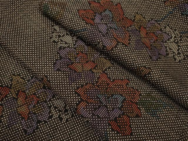 平和屋着物●本場大島紬　7マルキ　更紗花唐草文　正絹　逸品　CAAV9364ze