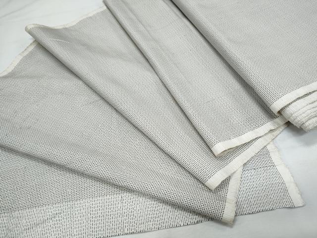 平和屋着物●本場大島紬　アンサンブル　反物　白大島　100亀甲　総詰め　着尺+羽尺　逸品　未使用　CAAV9860th