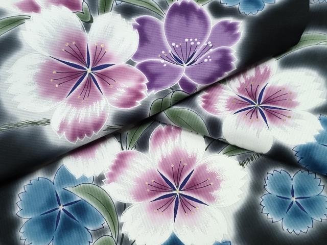 平和屋着物∴夏物　世界的ファッションデザイナー　山本寛斎　kansaiブランド　浴衣　草花尽くし　暈し染め　黒地　金彩　逸品　CAAW0952ng