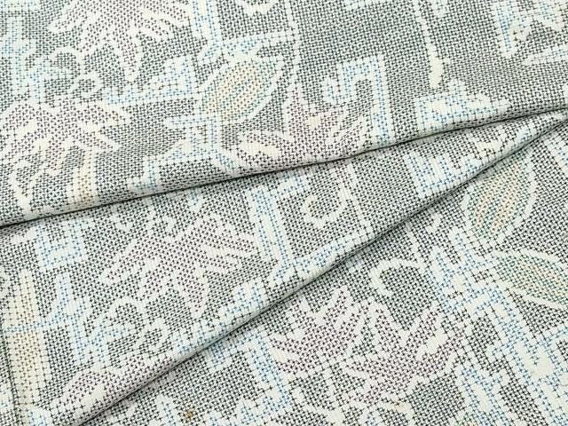 平和屋着物●本場大島紬　白大島　7マルキ　唐草文　正絹　逸品　CAAW3942vf