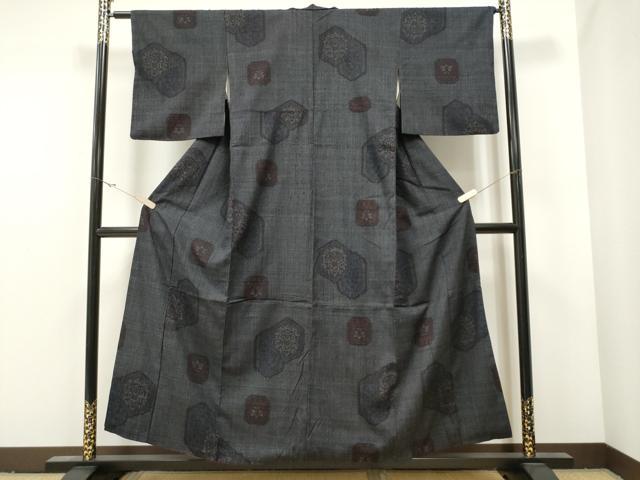 平和屋着物○本場結城紬 重要無形文化財 80亀甲 亀甲花文 正絹