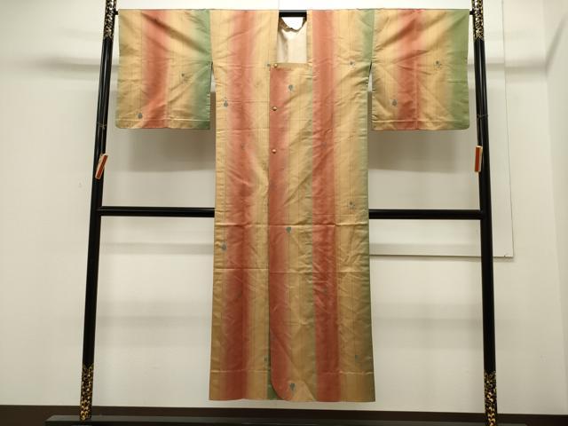 平和屋着物＃道行コート　雨コート　単衣　吉祥花文　暈し染め　鈴乃屋扱い　ロング丈　正絹　逸品　CAAW4847dy