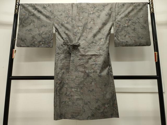 平和屋着物＃本場大島紬　道中着　7マルキ　枝花文　ロング丈　正絹　逸品　CAAW4907dy