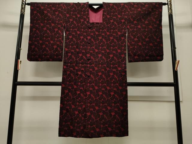 平和屋着物＃道行コート　輪奈ビロード　舞花文　ロング丈　正絹　逸品　CAAW4925dy