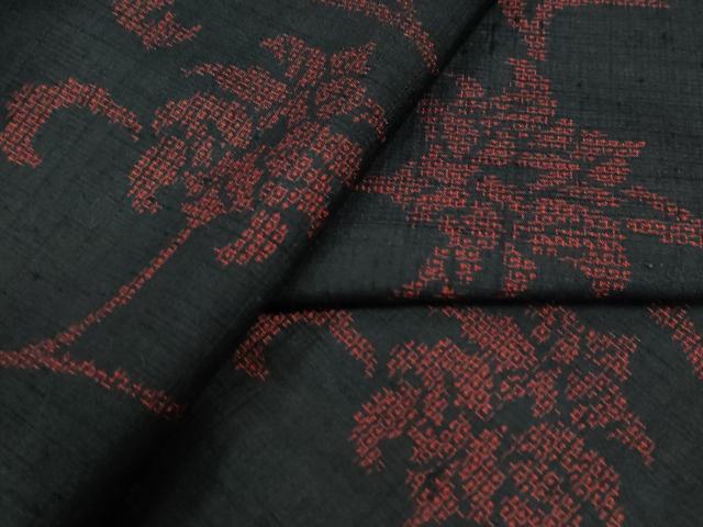 平和屋着物●結城紬　100亀甲　更紗花唐草文　正絹　逸品　未使用　CAAW7332yc