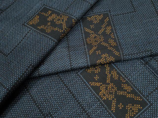 平和屋着物●本場大島紬　7マルキ　短冊重ね吉祥花文　正絹　逸品　CAAW7352yc