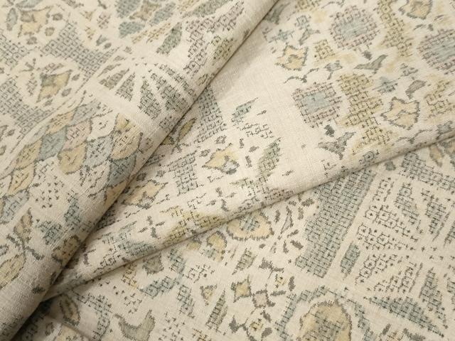 平和屋着物●本場結城紬　重要無形文化財　100亀甲　飛び亀甲柄　色紙重ね吉祥花唐草文　正絹　逸品　CAAW7766yc