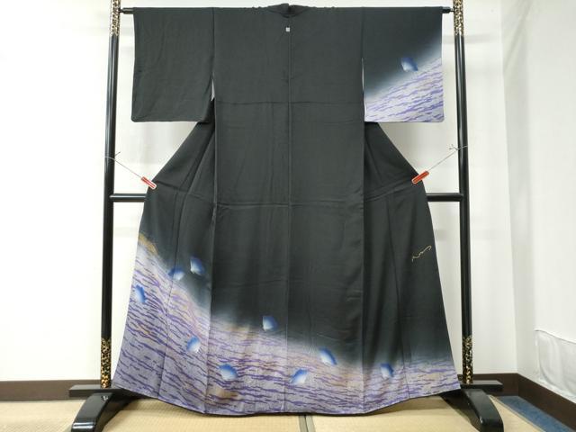 平和屋着物●ファッションデザイナー　HIROKO KOSHINO　コシノヒロコ　訪問着　霞舞蝶文　暈し染め　黒地　金彩　正絹　逸品　CAAW7799yc