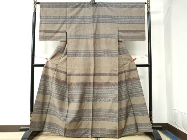 平和屋着物●小千谷紬　横段花唐草文　正絹　逸品　CAAW7926yc