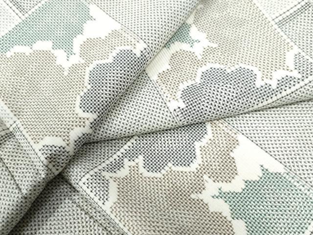 平和屋着物●本場大島紬　白大島　7マルキ　色紙重ね雲取り文　正絹　逸品　CAAW7992yc