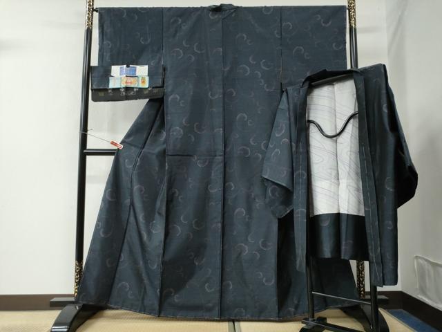 平和屋着物●本場大島紬　アンサンブル　唐草文　中昌紬織物謹製　証紙付き　正絹　逸品　未使用　CAAW8085yc