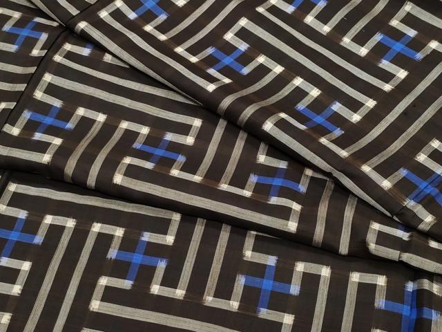 平和屋着物●本場大島紬　龍郷絣　秋名バラ　正絹　逸品　CAAX1039vf