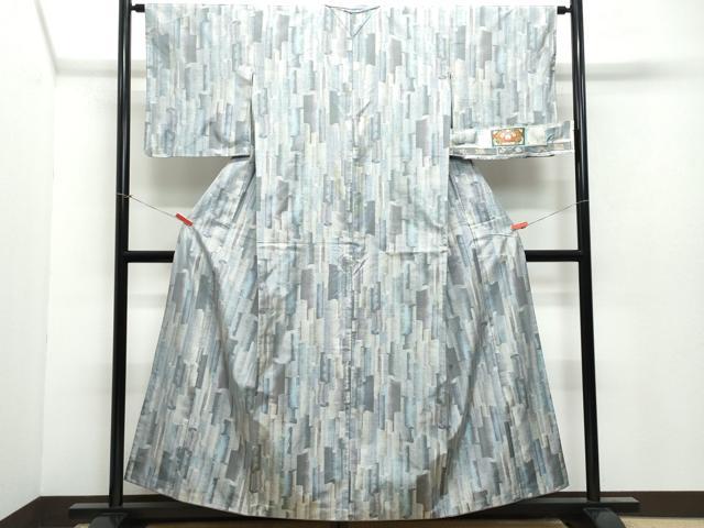 平和屋着物●本場大島紬　白大島　7マルキ　吉祥文　総絣　証紙付き　正絹　逸品　CAAX1046vf 平和屋着物○本場大島紬 白大島 7マルキ 吉祥文 総絣 証紙付き 正絹