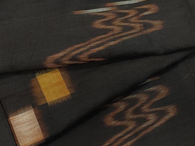 平和屋着物●国指定重要無形文化財　本場久米島紬　手織　流水吉祥文　正絹　逸品　CAAX1143vf