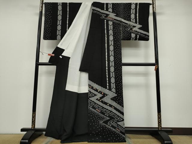 平和屋着物○中国三大刺繍 相良刺繍 訪問着 絞り 宝尽くし文 黒地 正絹