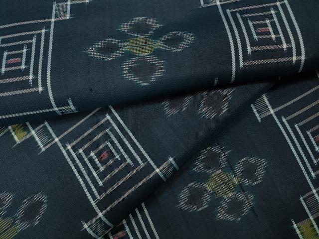 平和屋着物●本場琉球絣　菱花文　正絹　逸品　CAAX4669ut