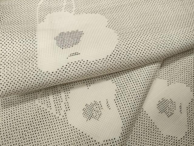 平和屋着物●本場大島紬　白大島　9マルキ　舞花文　正絹　逸品　CAAX4671ut