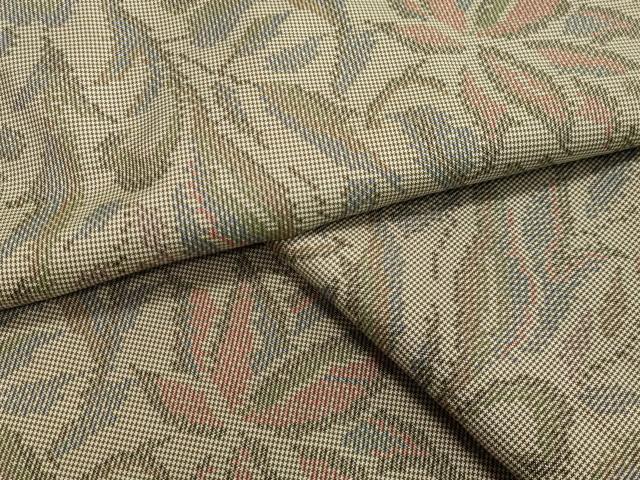 平和屋着物●本場大島紬　7マルキ　更紗花唐草文　三越扱い　正絹　逸品　CAAX5889gh