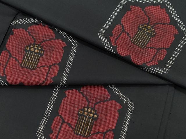 平和屋着物●本場大島紬　7マルキ　亀甲花文　正絹　逸品　CAAY2920vf