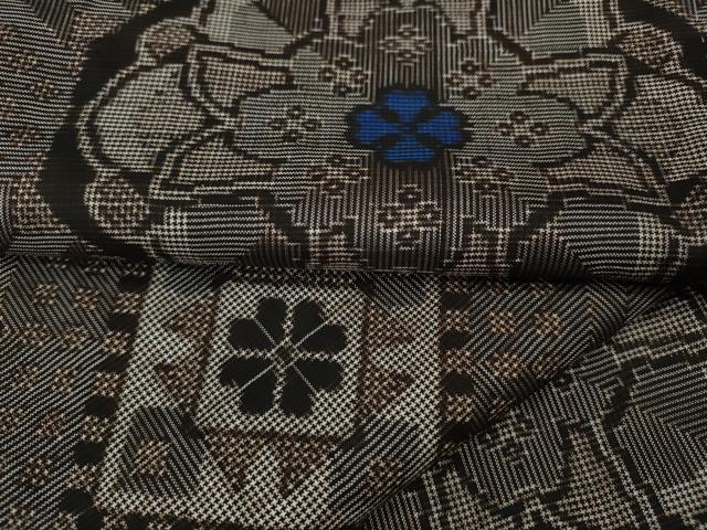 平和屋着物●本場大島紬　龍郷絣　菱吉祥花文　正絹　逸品　CAAY4809ut